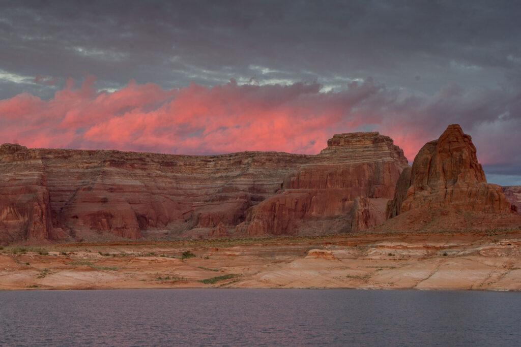 Houseboating on Lake Powell - Rock Creek Bay to West Canyon, AZ/UT ...